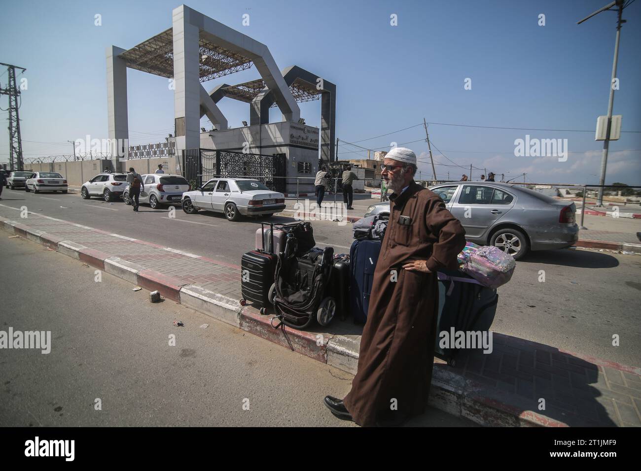 Rafah, Palestinian Territories. 14th Oct, 2023. A Palestinian man waits ...