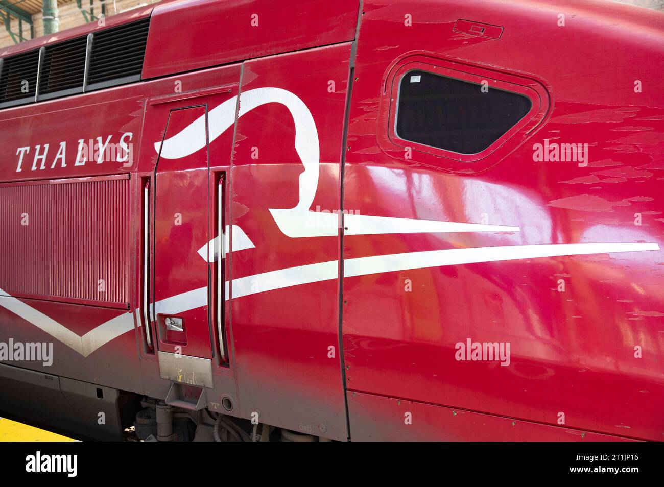 Passagiere des eurostar london hi-res stock photography and images - Alamy