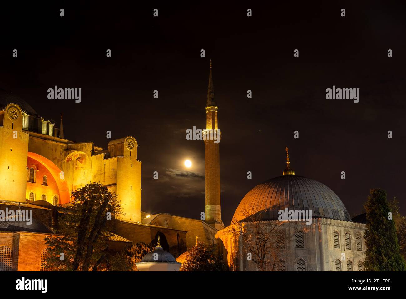 Full moon over Hagia Sophia minaret, Istanbul at night, Turkey Stock ...