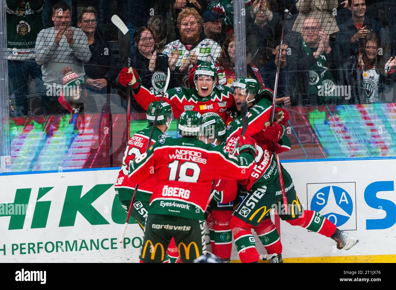 Gothenburg, Sweden. 14th Oct 2023. Max Friberg of Frölunda celebrates ...