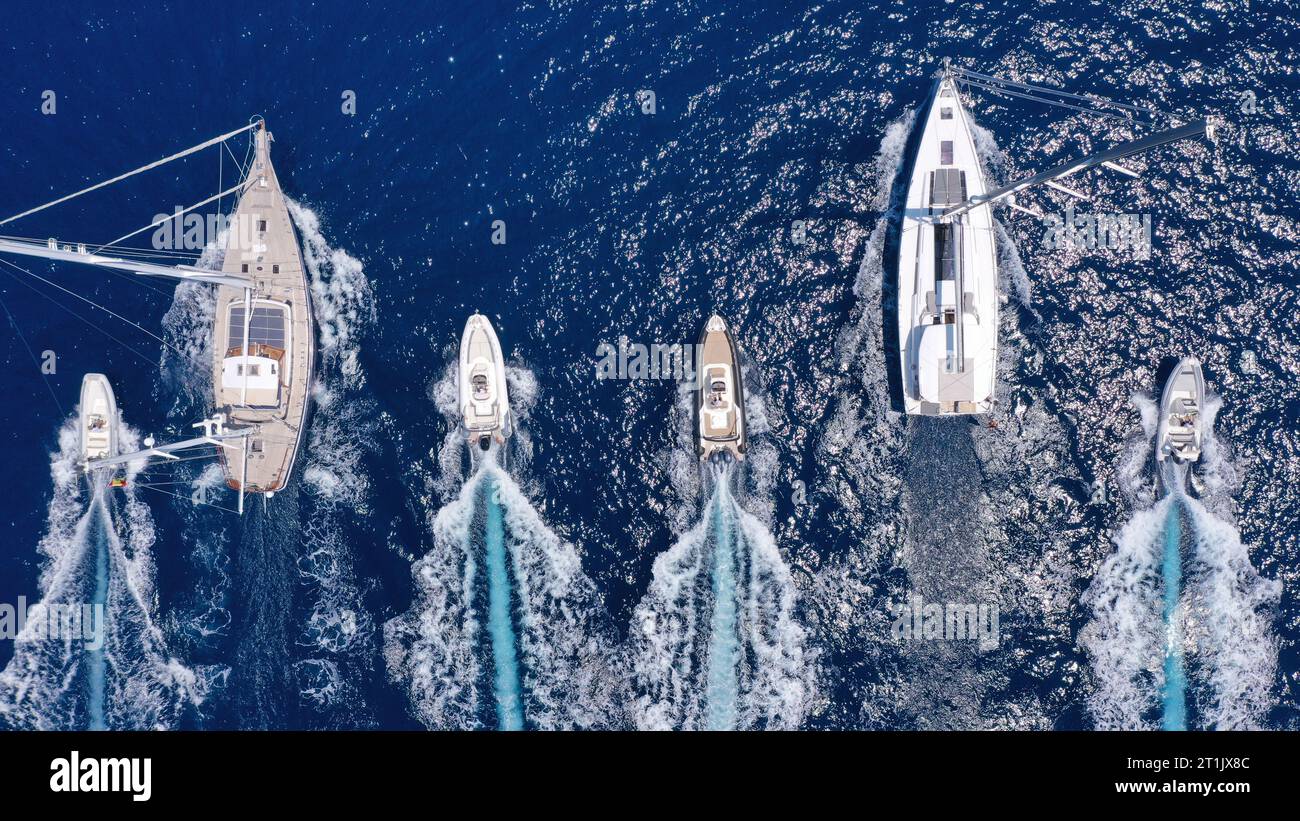 Barco lancha velero hi-res stock photography and images - Alamy