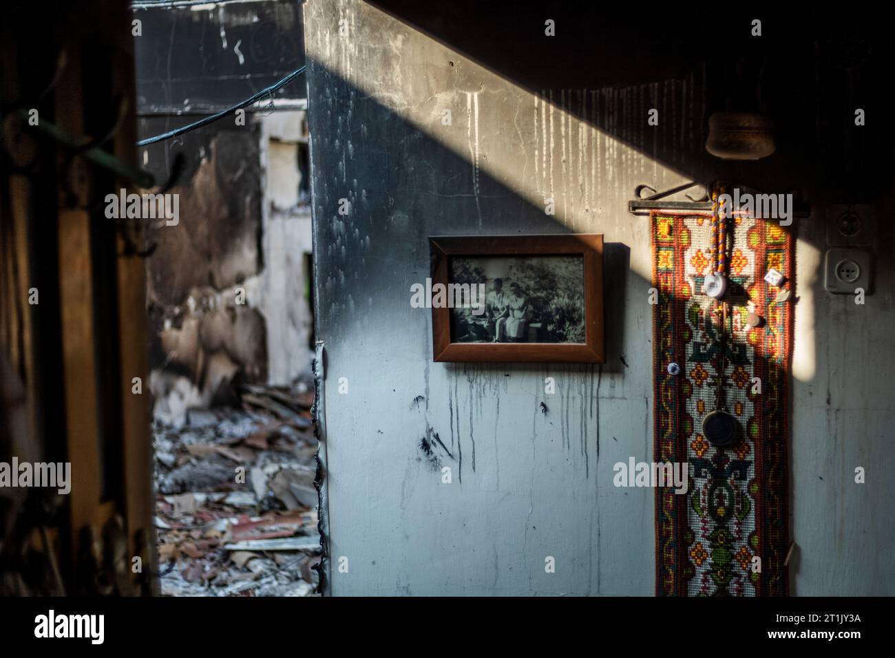 14 October 2023, Israel, Be·eri: A view of a destroyed building in ...