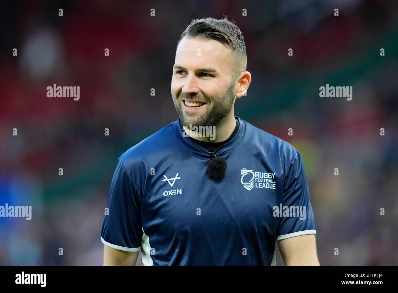 Manchester, UK. 14th Oct, 2023. Referee Liam Moore warms up before the ...