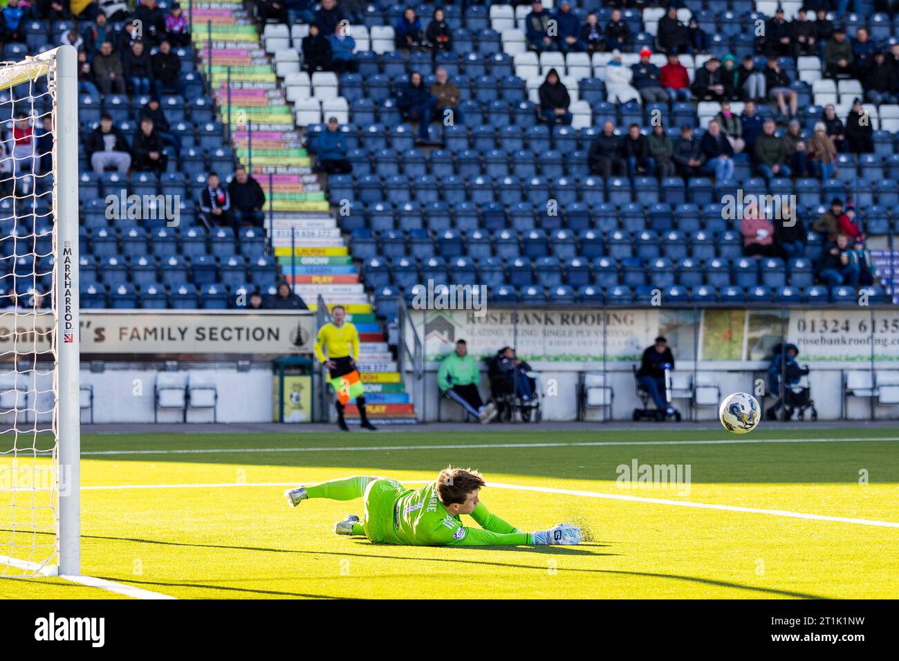 Round down range hi-res stock photography and images - Alamy