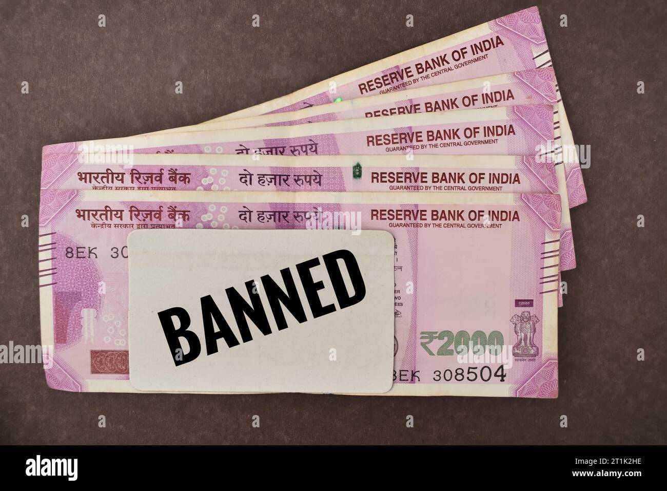 A closeup Picture of Banned Indian two thousand rupees bank currency ...