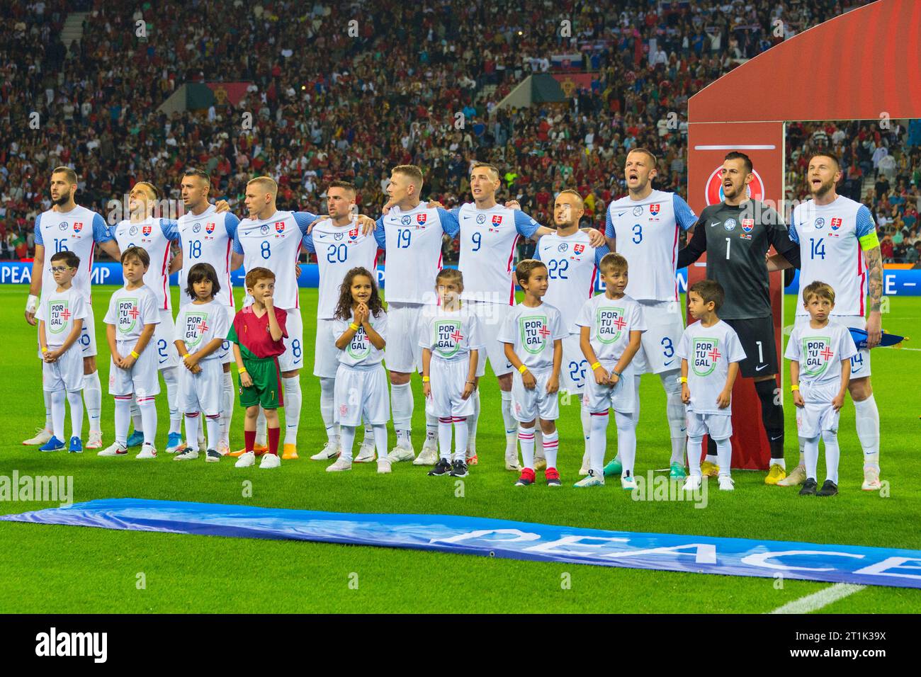Slovakia national team hi-res stock photography and images - Alamy