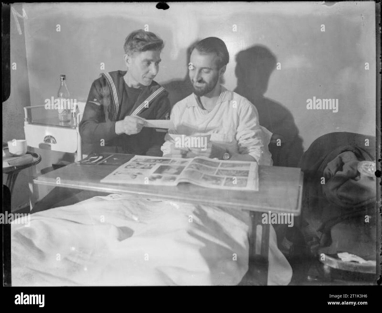 Hospital bed visitor Black and White Stock Photos & Images - Alamy