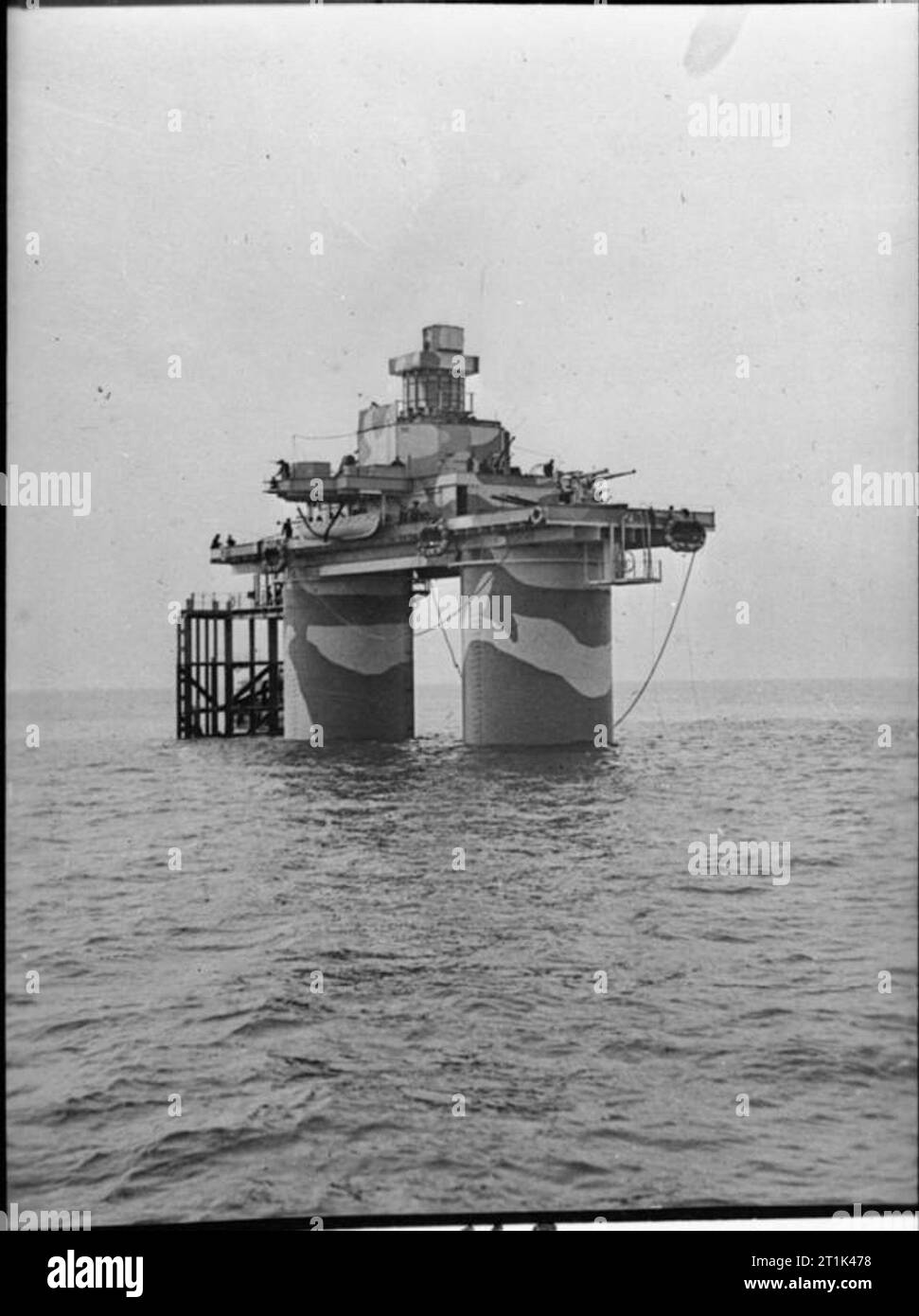 The Royal Navy during the Second World War Marines man 'island forts ...