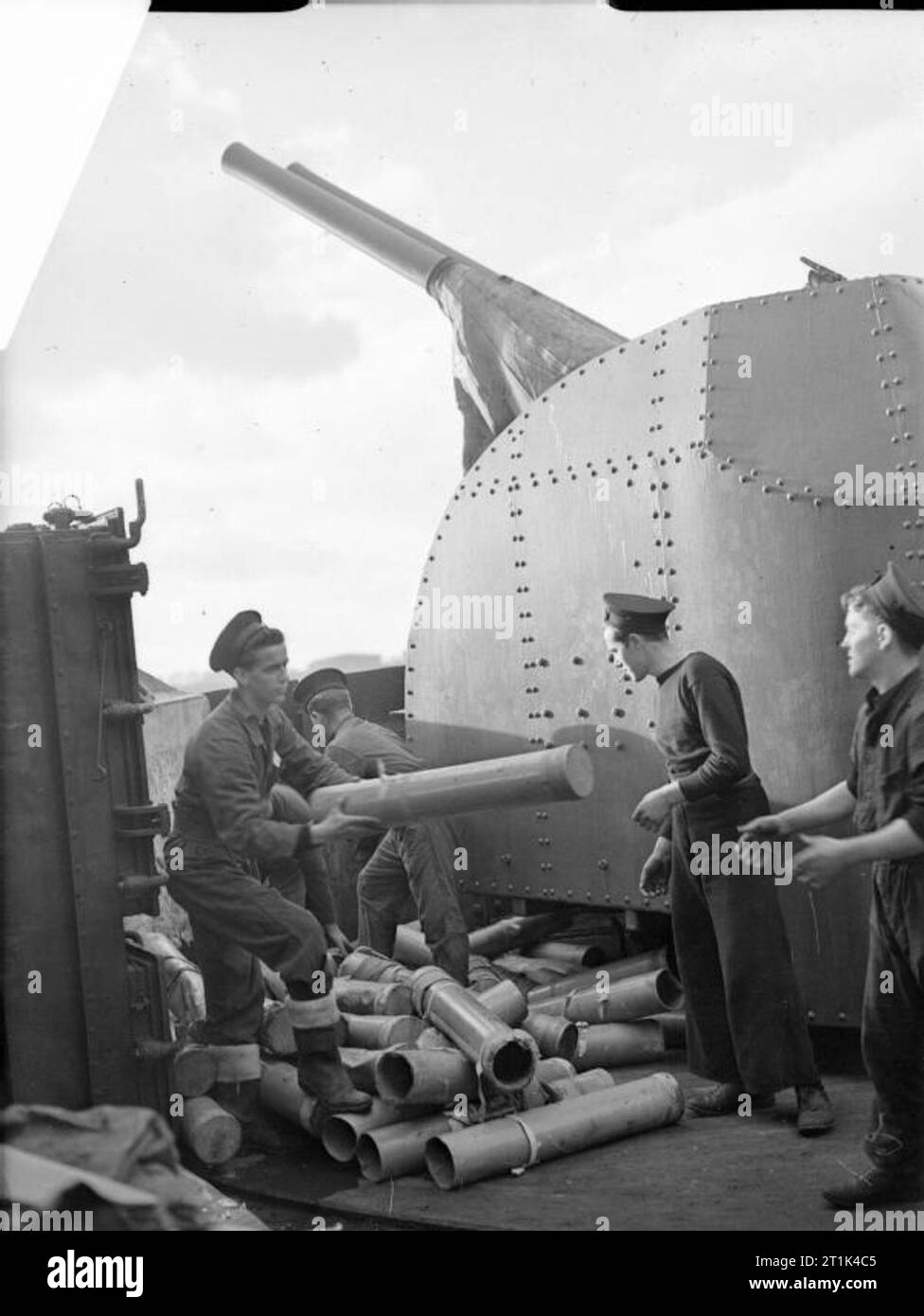 The Royal Navy during the Second World War Sailors aboard the cruiser ...