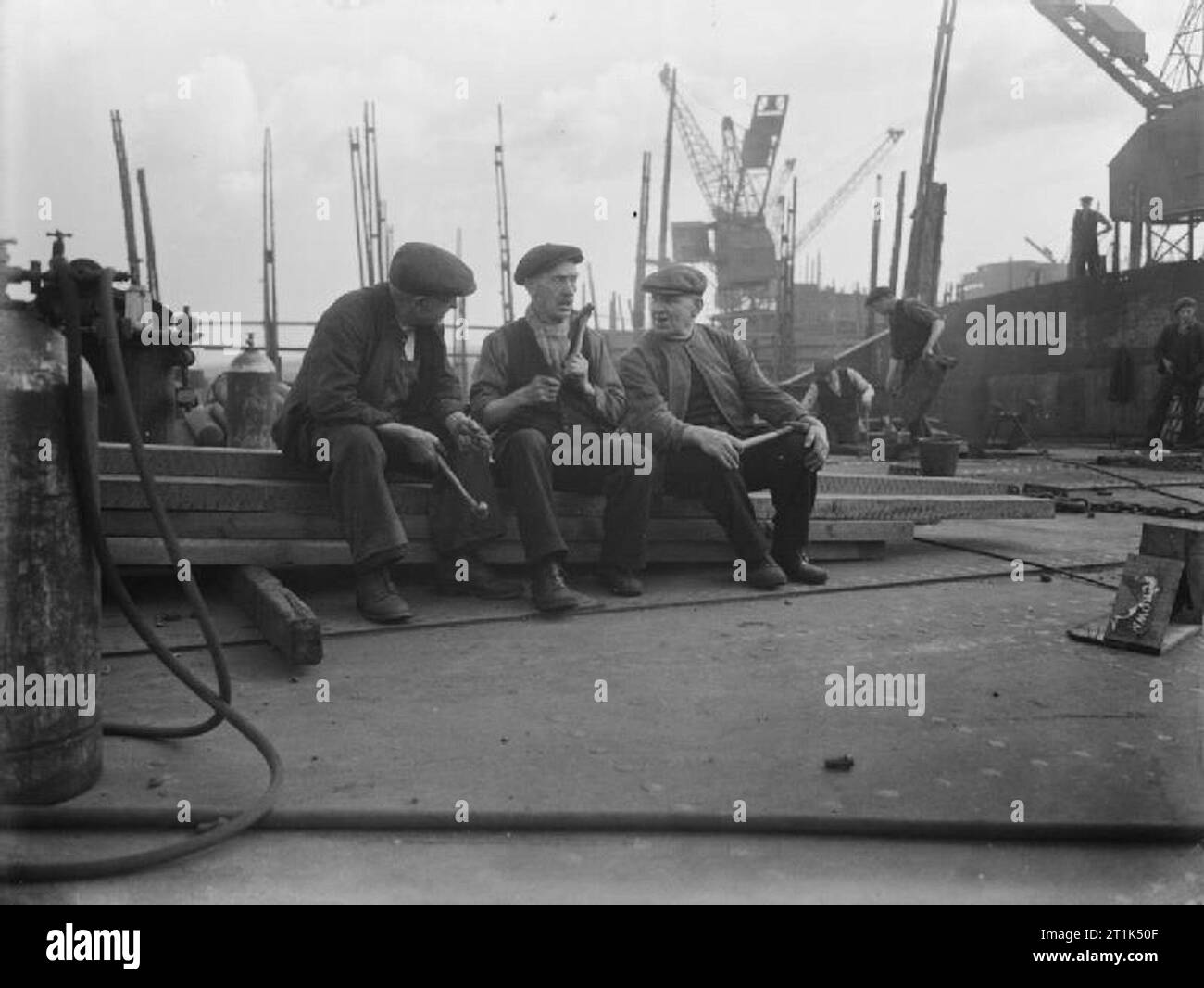 Tanker under construction Black and White Stock Photos & Images - Alamy