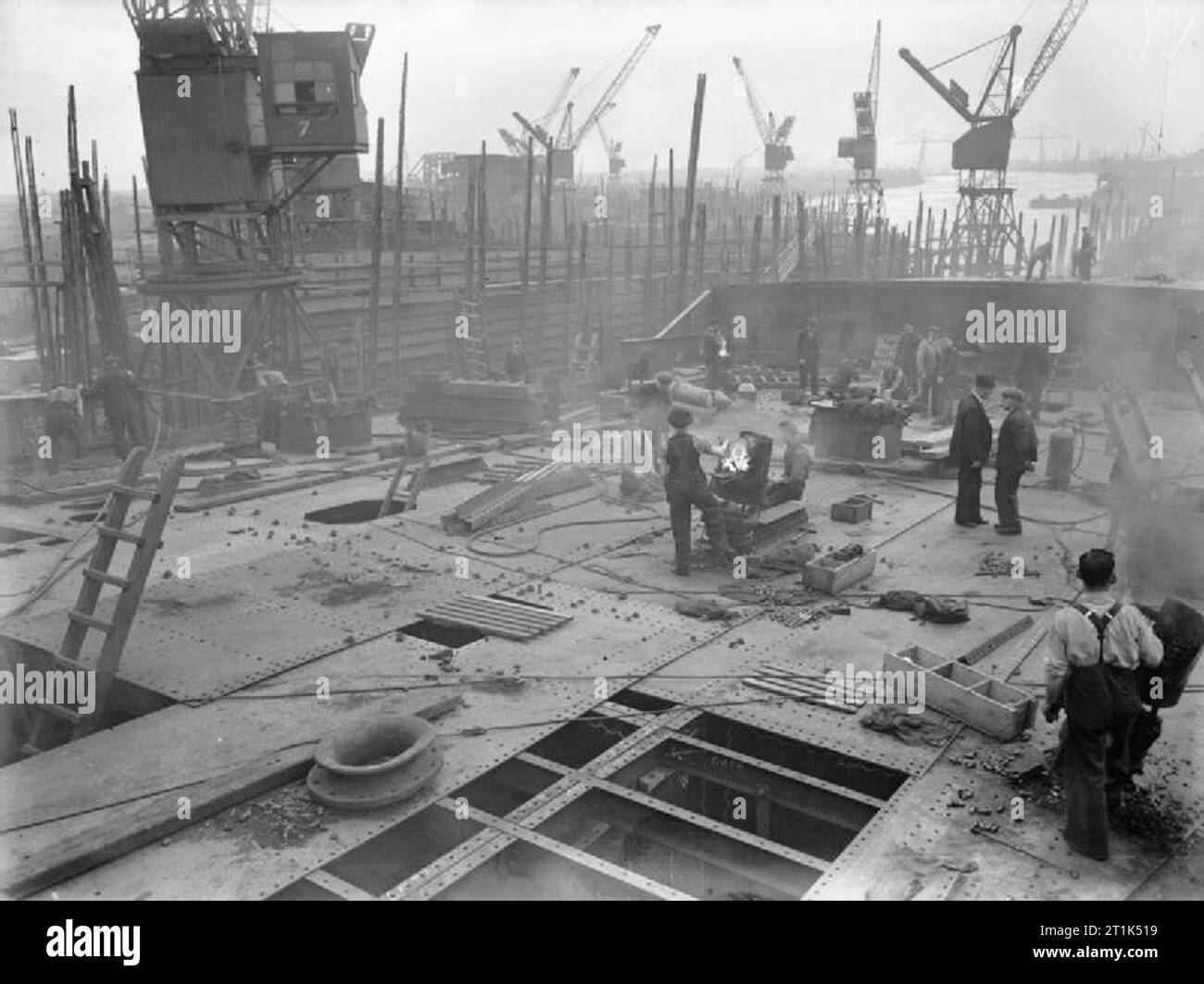 Tanker under construction Black and White Stock Photos & Images - Alamy
