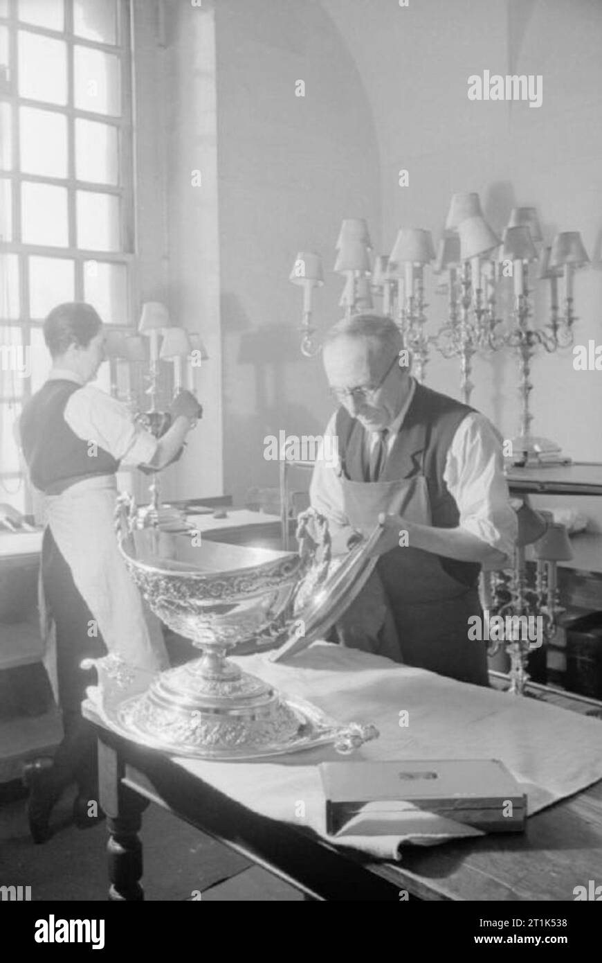 Officers mess table hi-res stock photography and images - Alamy