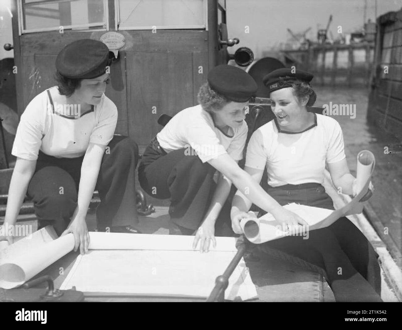 Women on the Home Front 1939 - 1945 The Women's Royal Naval Service ...