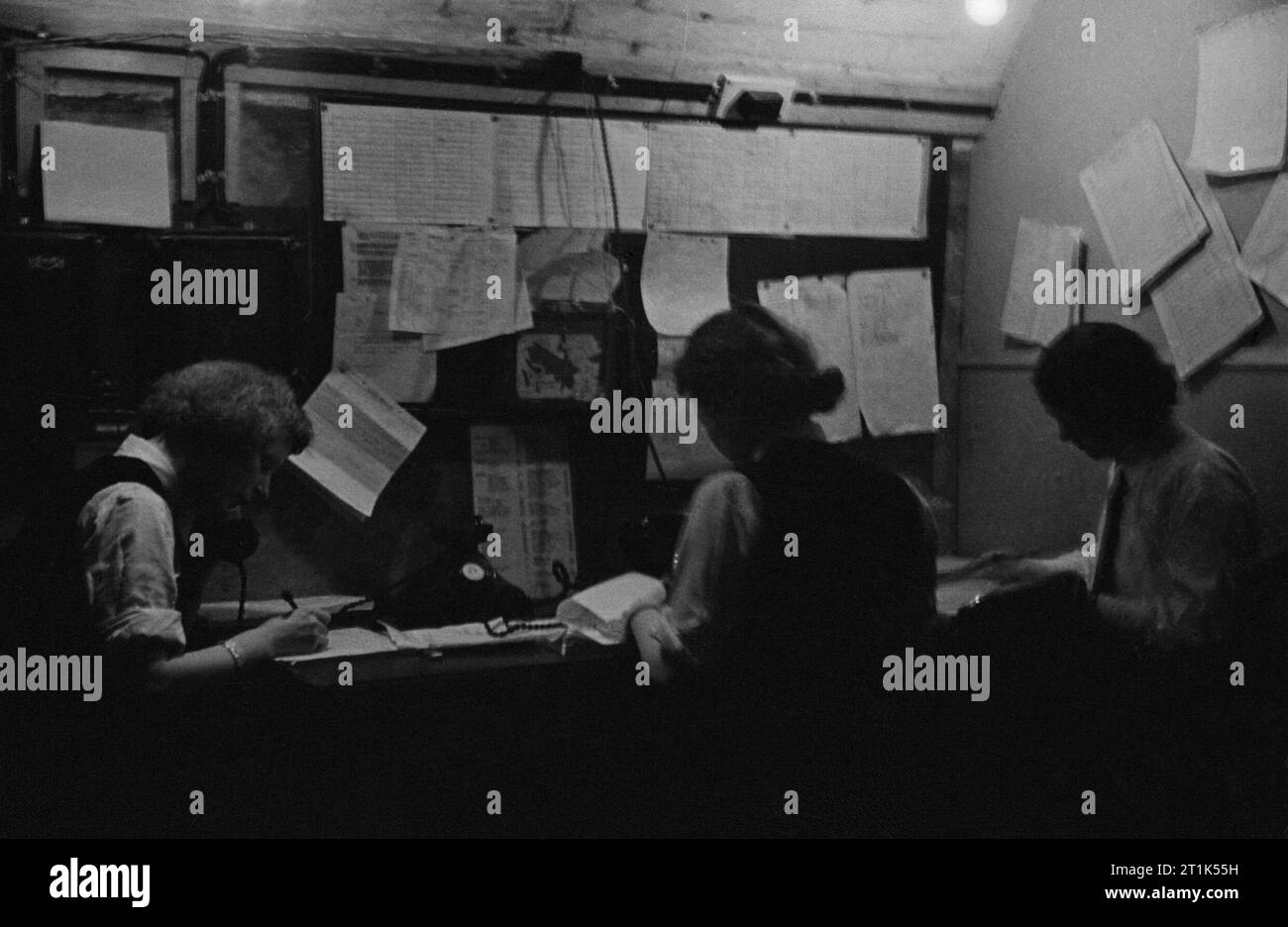 Telephone station ww2 hi-res stock photography and images - Alamy