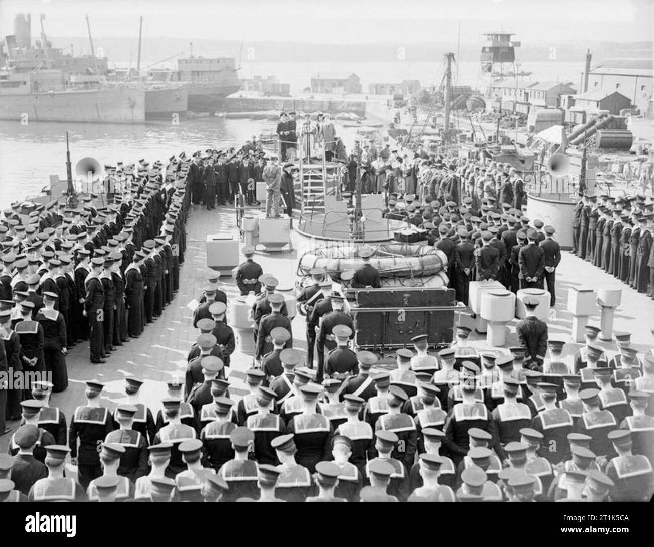 Hms edinburgh ww2 Black and White Stock Photos & Images - Alamy