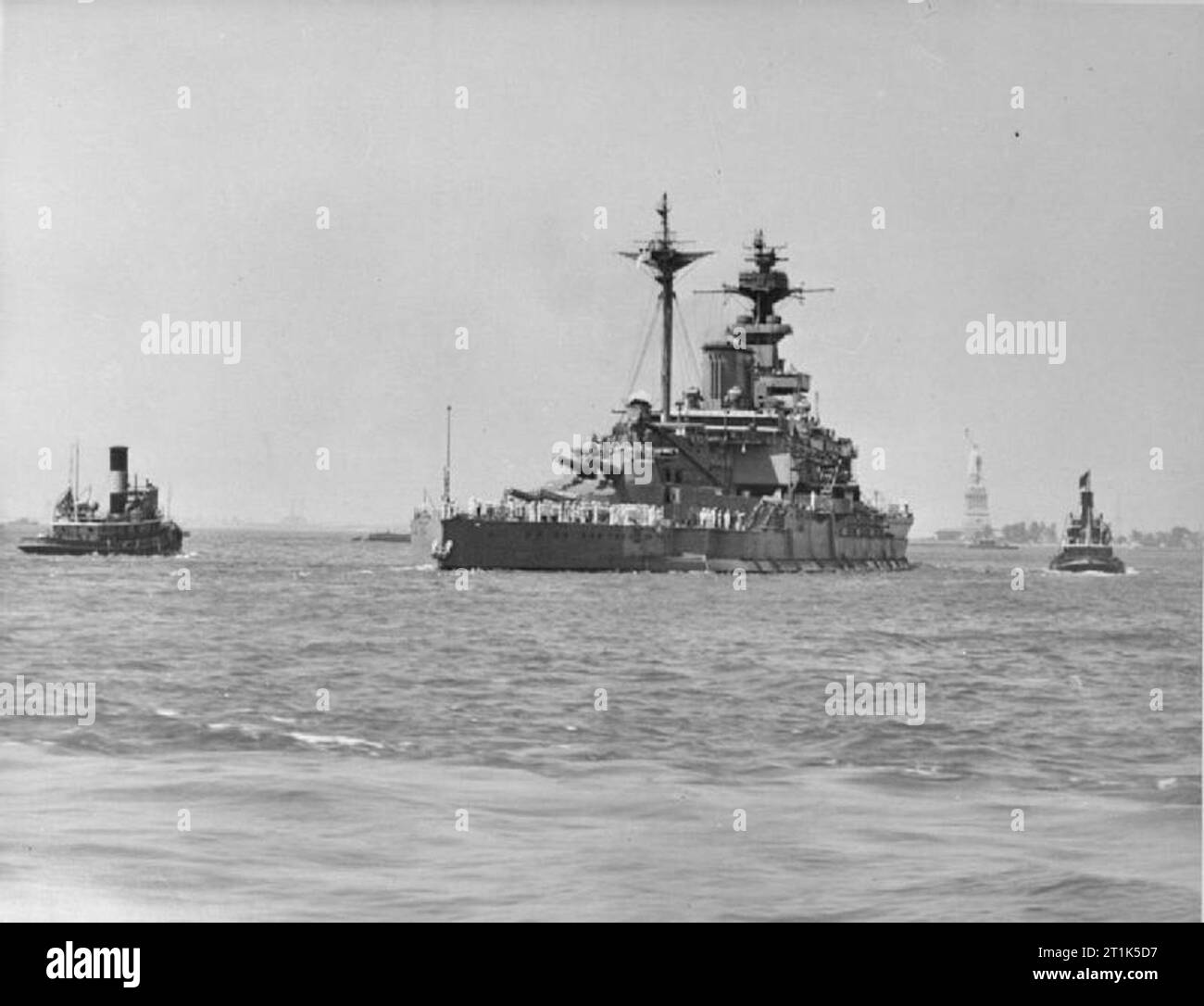 HMS Malaya Leaving New York Harbour After Repairs, 9 July 1941 HMS ...