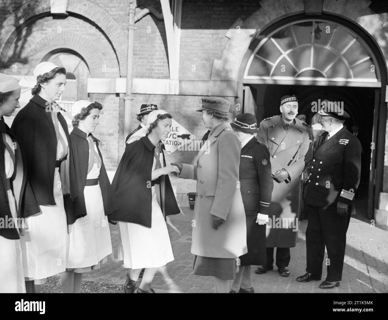 Hrh Princess Royal Visits Rn Hospital Haslar, Gosport, 4 January 1943 ...