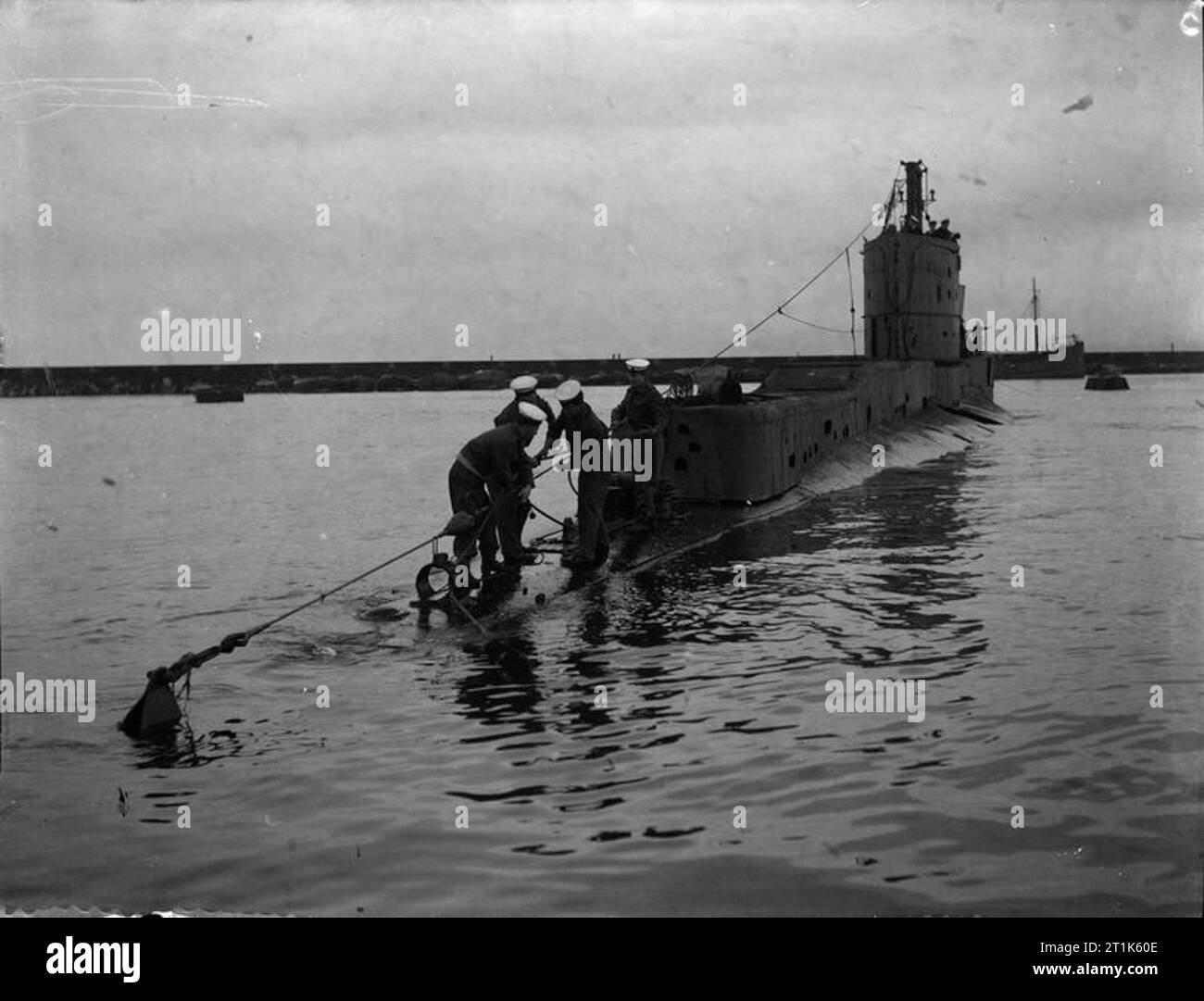Men and Ships of Britain's Submarine Service. 14 To 25 January 1943 ...