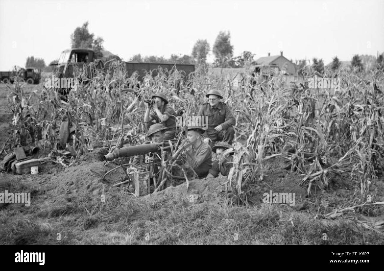 A Vickers machine-gun team of 5th Royal Northumberland Fusiliers, 59th ...