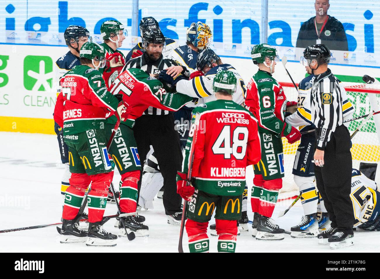 Swedish hockey players hi-res stock photography and images - Alamy