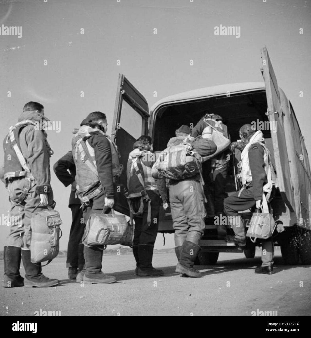 Royal Air Force 1939-1945- Bomber Command Laden with parachutes and ...