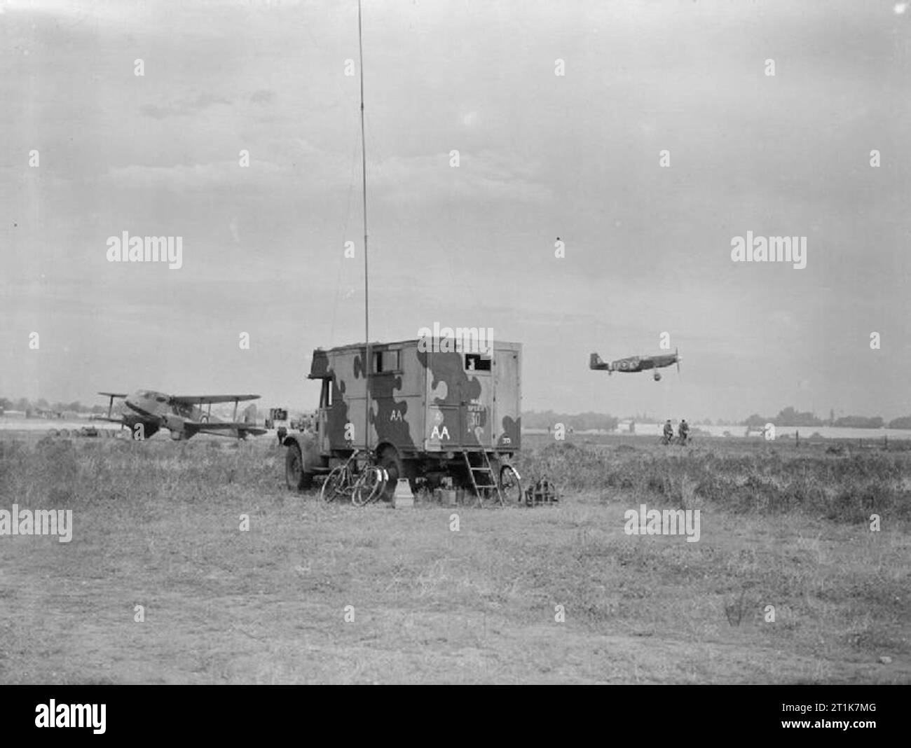 Air to ground communications Black and White Stock Photos & Images - Alamy
