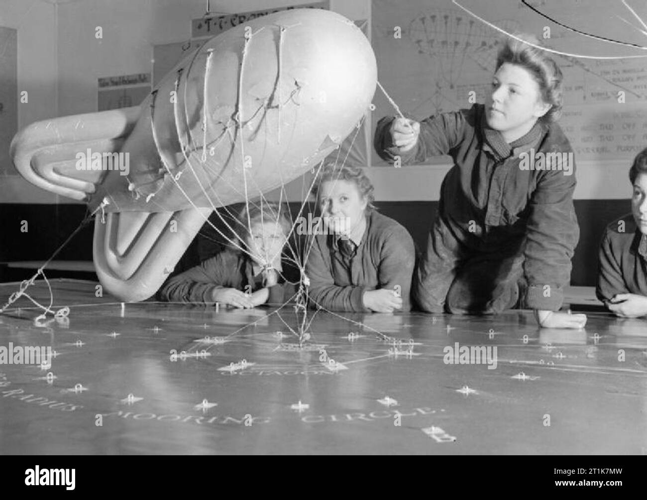 Royal Air Force Balloon Command, 1939-1945. WAAF trainee balloon ...