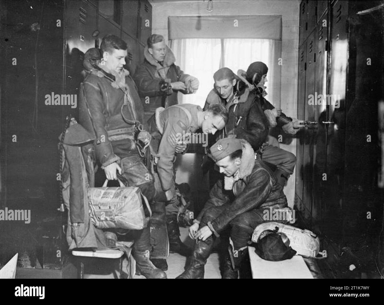 Royal Air Force Bomber Command, 1939-1941. The crew of a Vickers ...