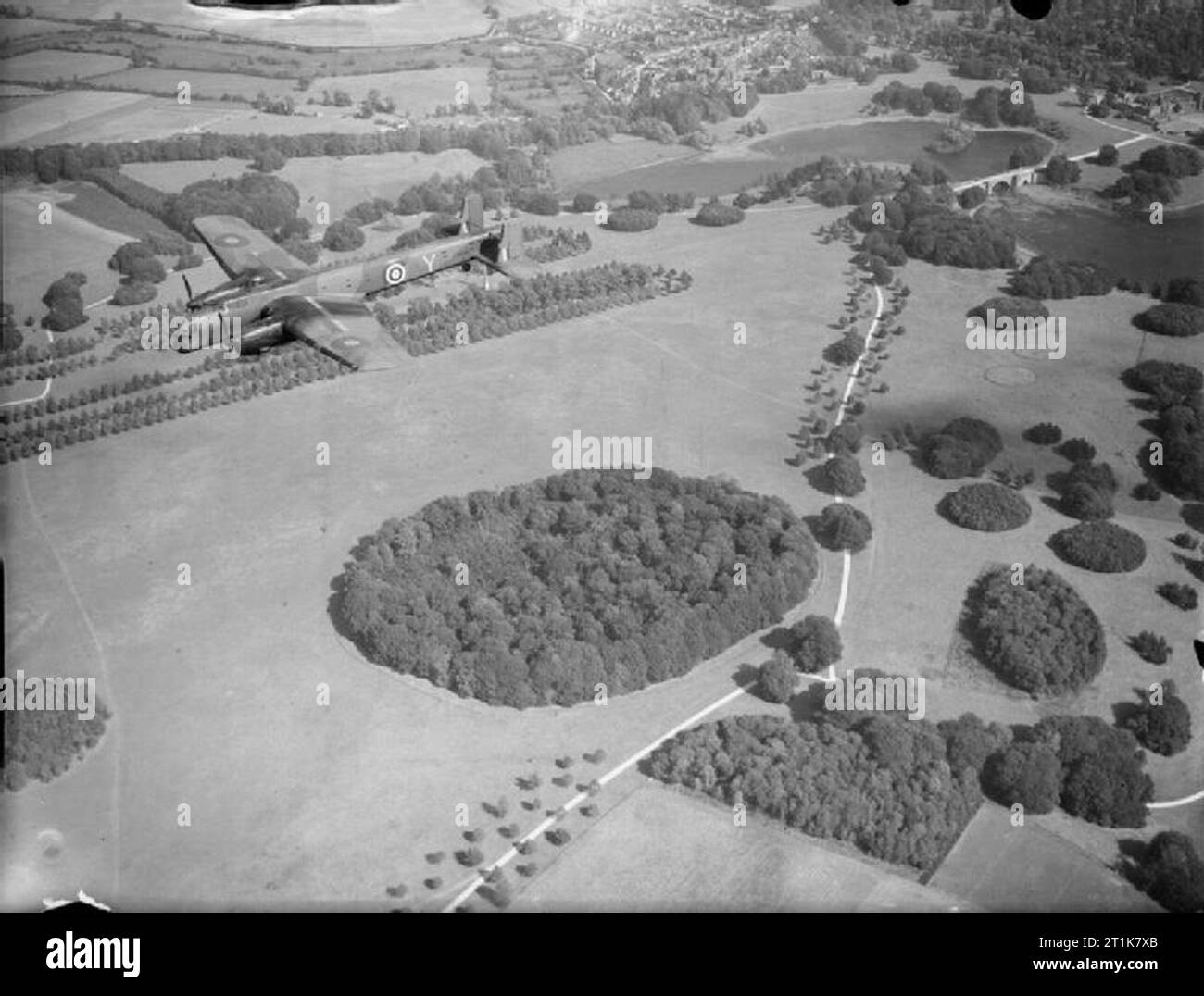 Royal Air Force Bomber Command, 1939-1941. Armstrong Whitworth Whitley ...