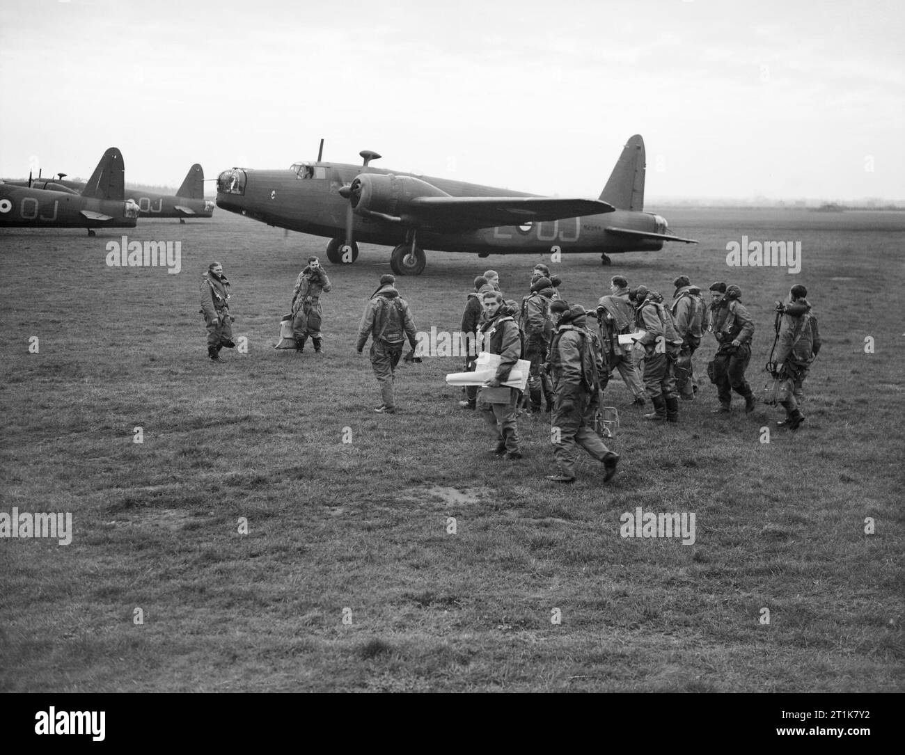 Royal Air Force Bomber Command, 1939-1941. Aircrews of No. 149 Squadron ...