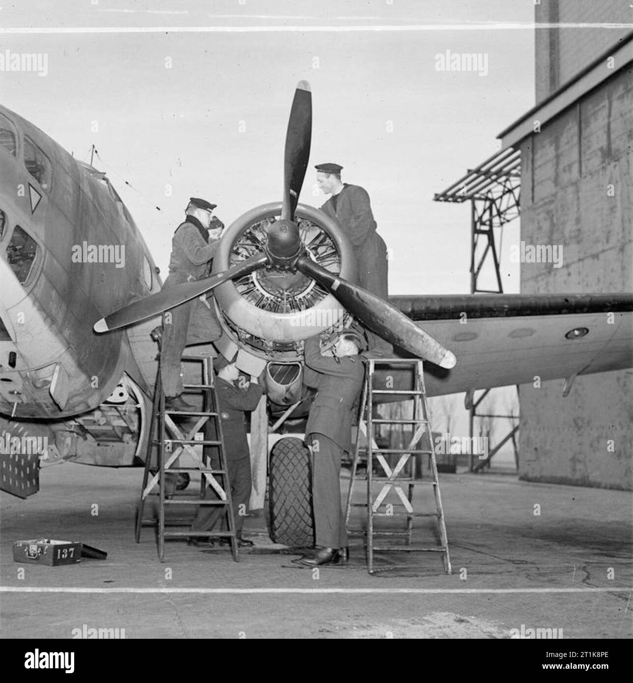 Royal Air Force Coastal Command, 1939-1945. Royal Dutch Naval Air ...