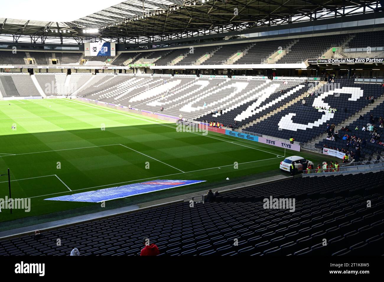 Stadium mk pitch hi-res stock photography and images - Alamy