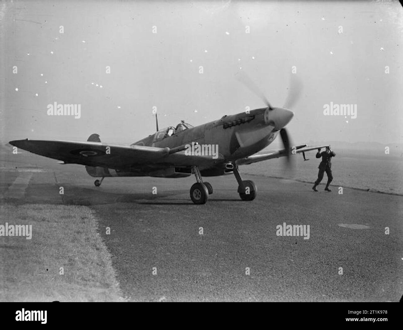 Royal Air Force Fighter Command, 1939-1945. A Supermarine Spitfire Mark ...