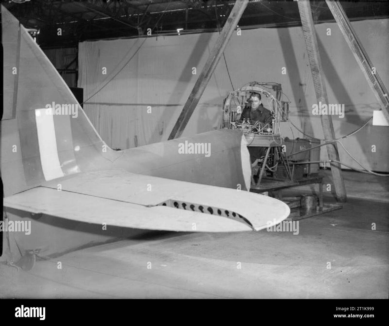 Royal Air Force Flying Training Command, 1940-1945. A trainee gunner ...