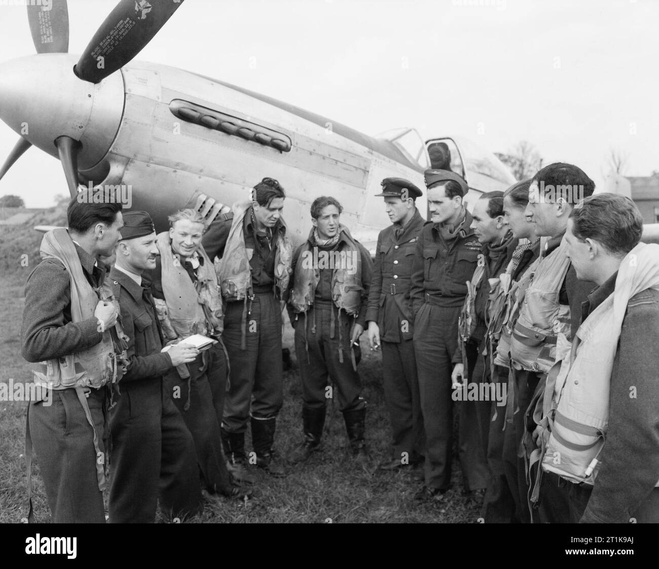 Royal Air Force Fighter Command, 1939-1945. Pilots of No. 611 Squadron ...