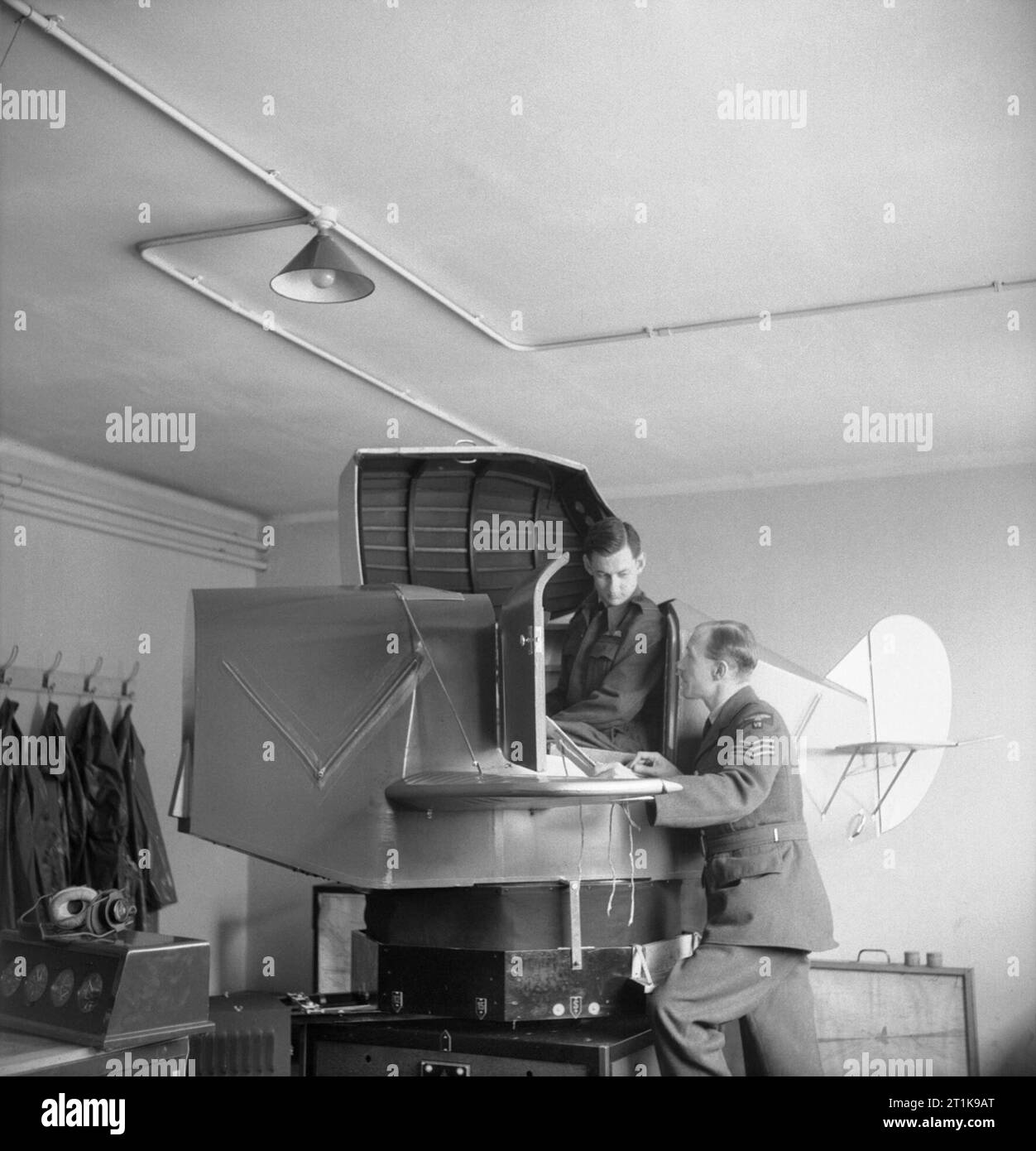 Royal Air Force Flying Training Command, 1940-1945. Simulated flight ...