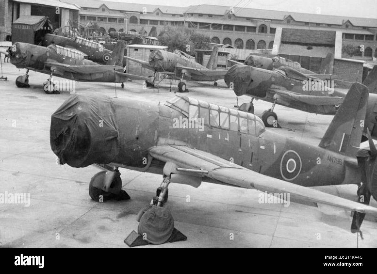 Raf maintenance unit Black and White Stock Photos & Images - Alamy