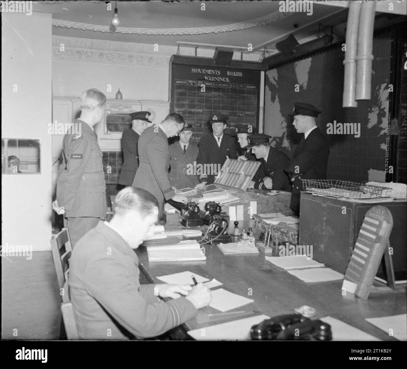 Royal Air Force Transport Command, 1943-1945. The crew of a BOAC ...