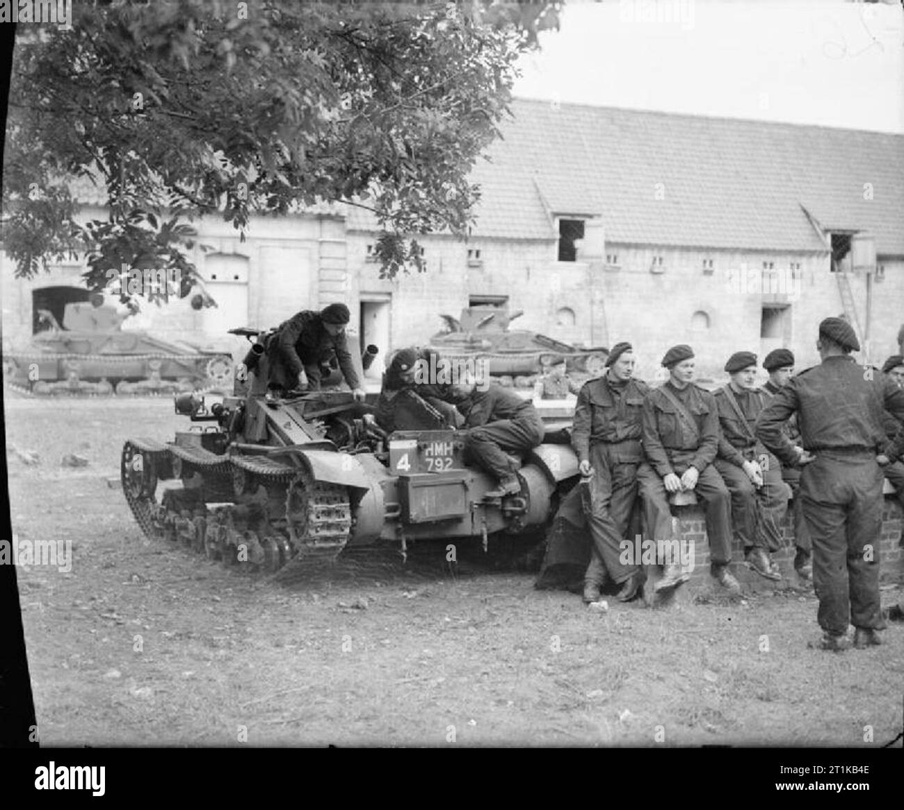 The British Army in France 1939-40 Matilda Mk I tanks and crews of 4th ...
