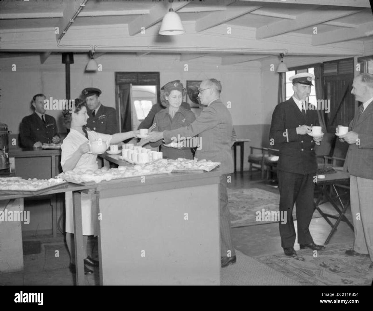 Royal Air Force Transport Command, 1943-1945. Passengers take ...