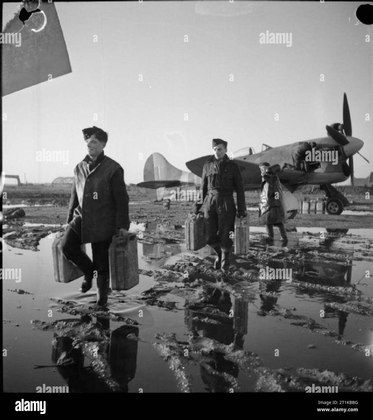 Royal Air Force- 2nd Tactical Air Force, 1943-1945. Ground crew ...