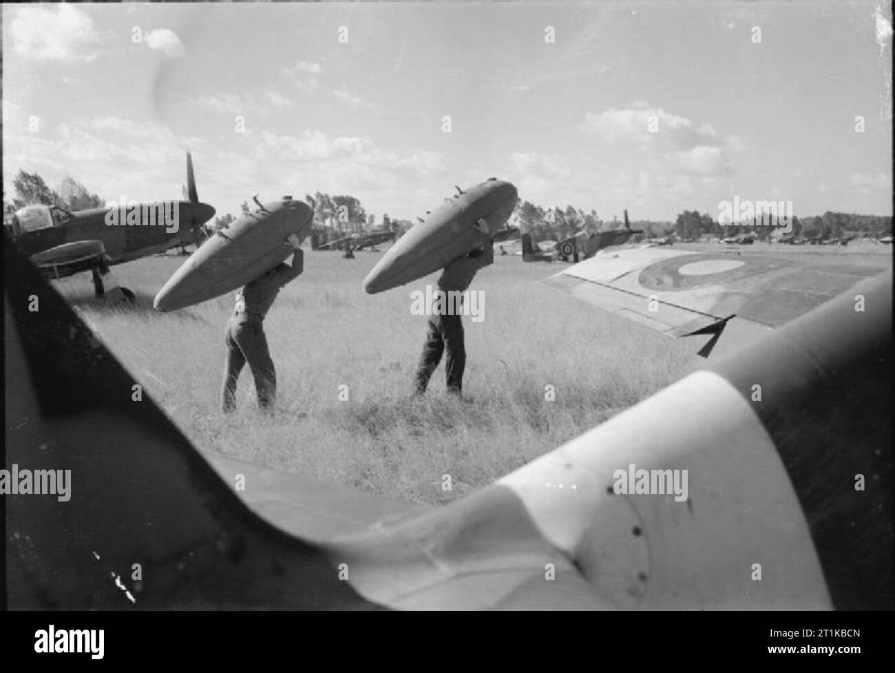Royal Air Force- 2nd Tactical Air Force, 1943-1945. Flight mechanics ...