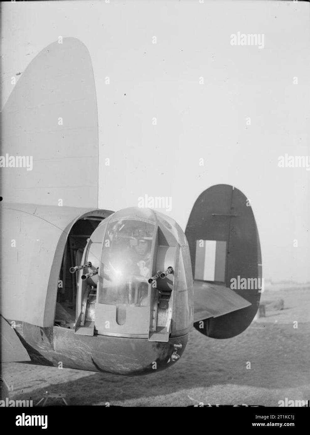 Aircraft of the Royal Air Force 1939-1945- Avro 679 Manchester. An air ...