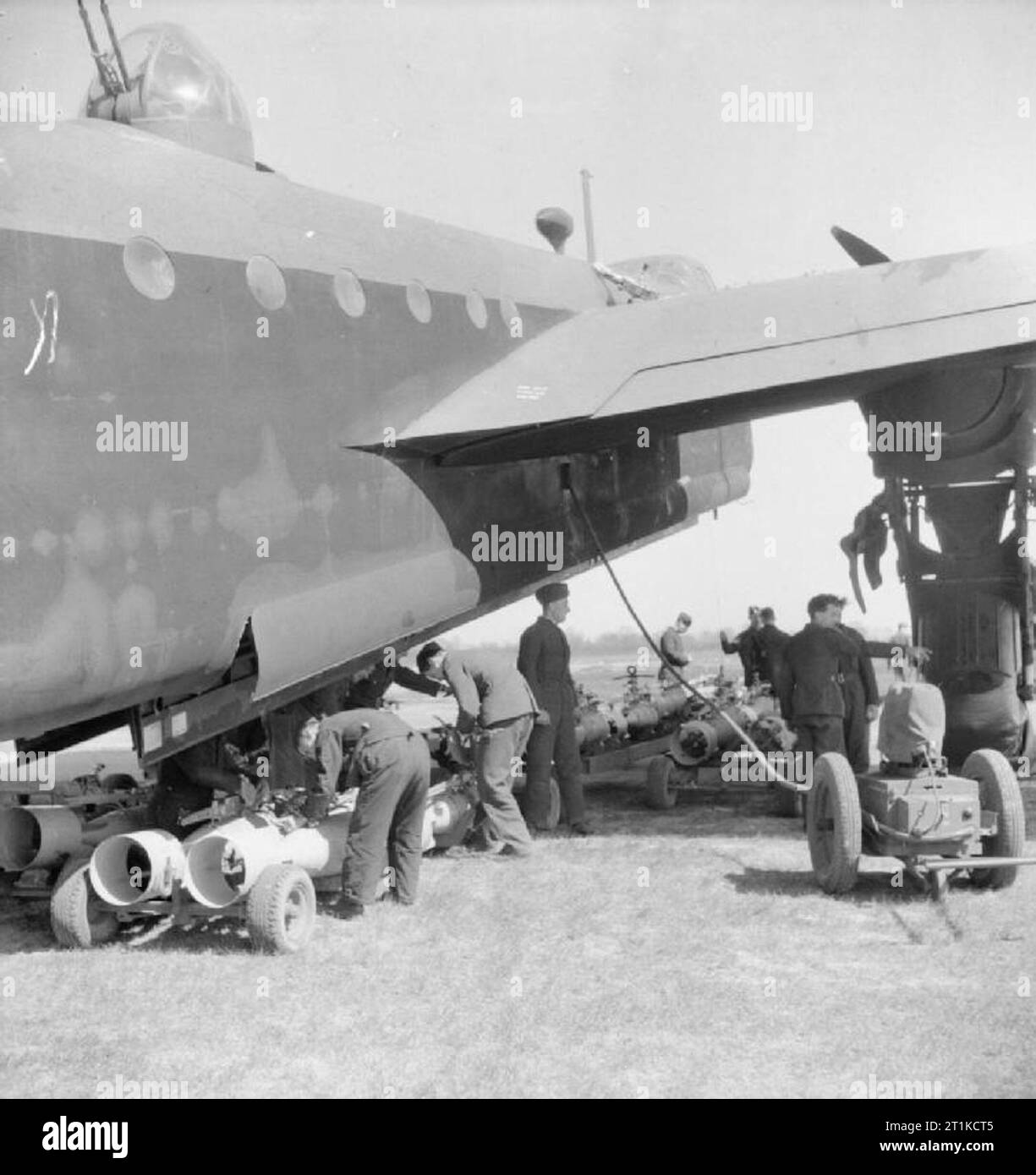 Royal Air Force 1939-1945- Bomber Command Bombing-up a Stirling of No ...