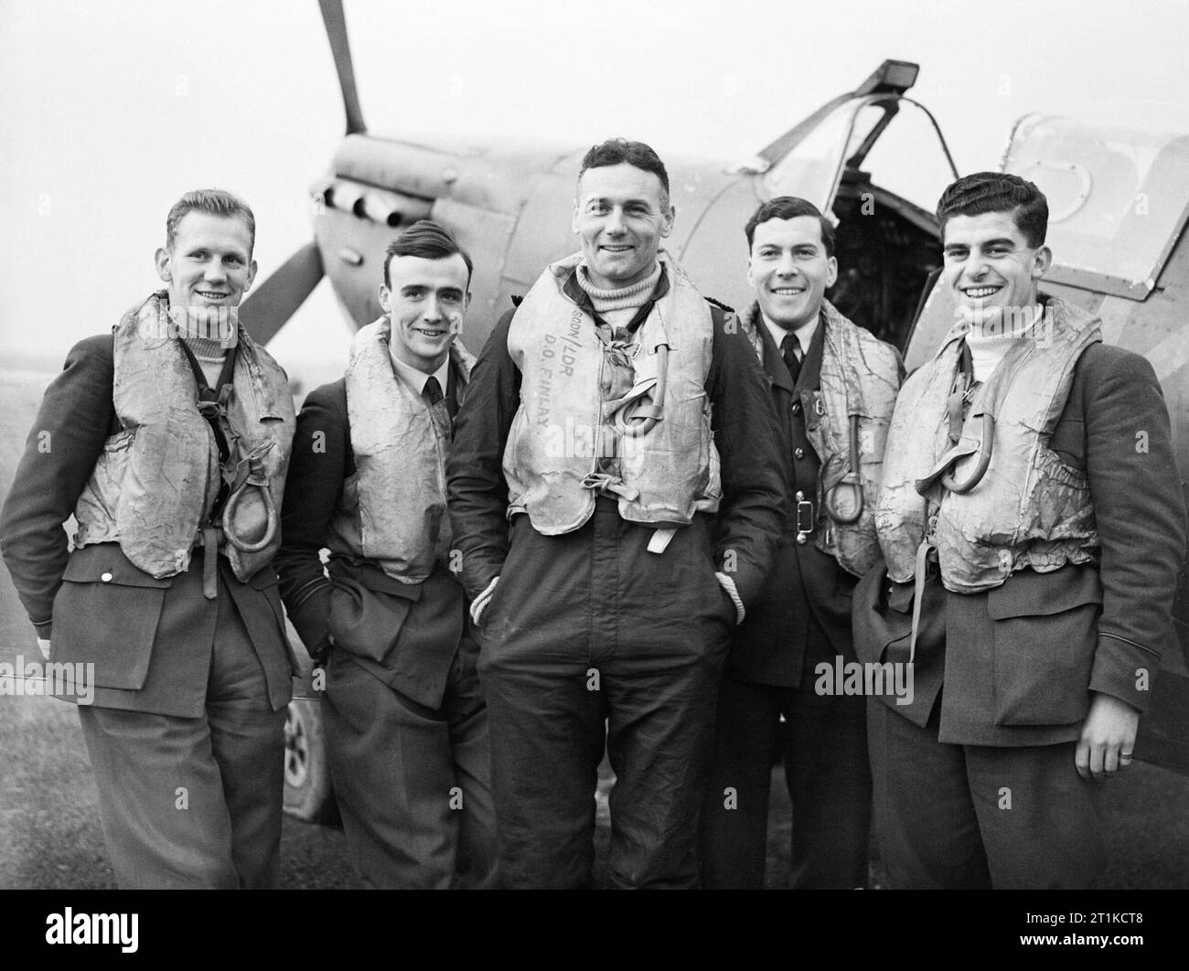 1940 raf ww2 supermarine spitfire Black and White Stock Photos & Images ...