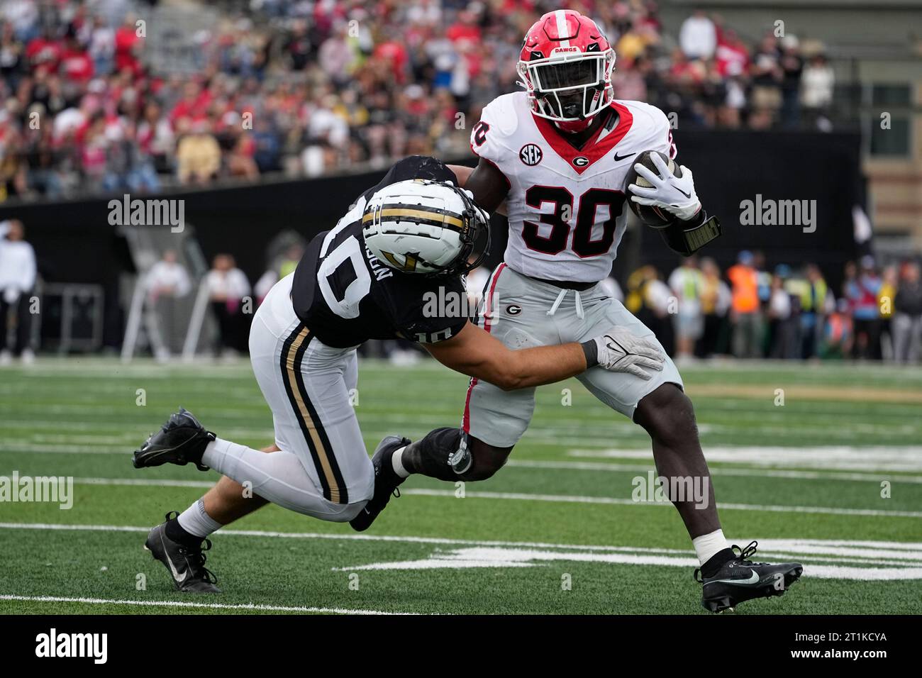 Georgia running back Daijun Edwards (30) tries to runs past Vanderbilt ...