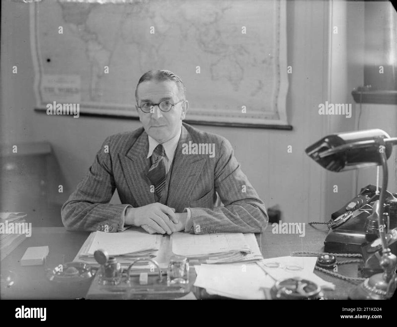 The Air Ministry, 1939-1945. Mr W P Hildred, Director of Civil Aviation ...