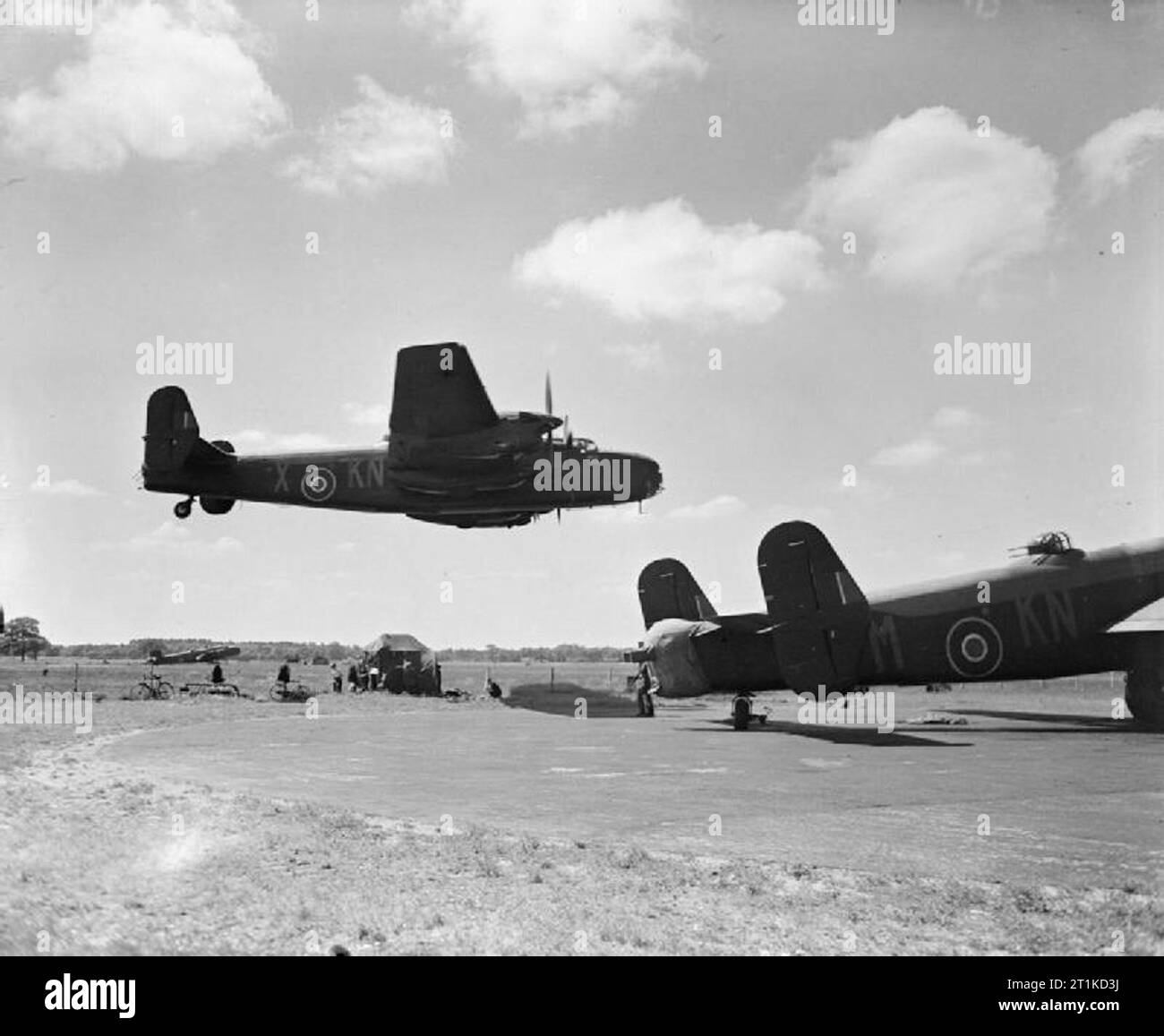Aircraft of the Royal Air Force 1939-1945- Handley Page Hp.57 Halifax ...