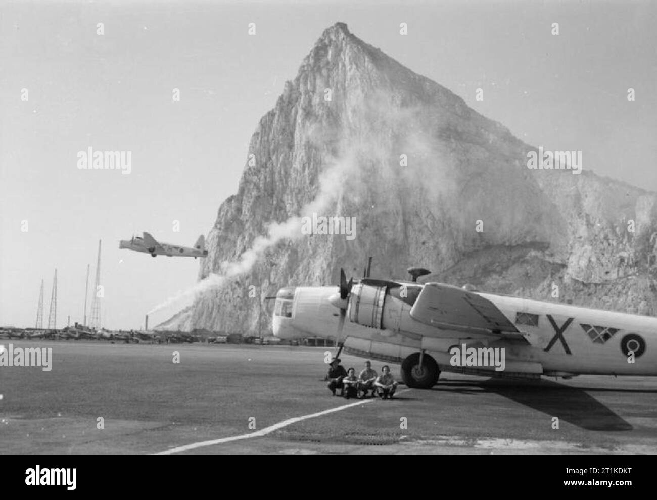 Royal Air Force Coastal Command, 1939-1945. Groundcrew of No. 458 ...