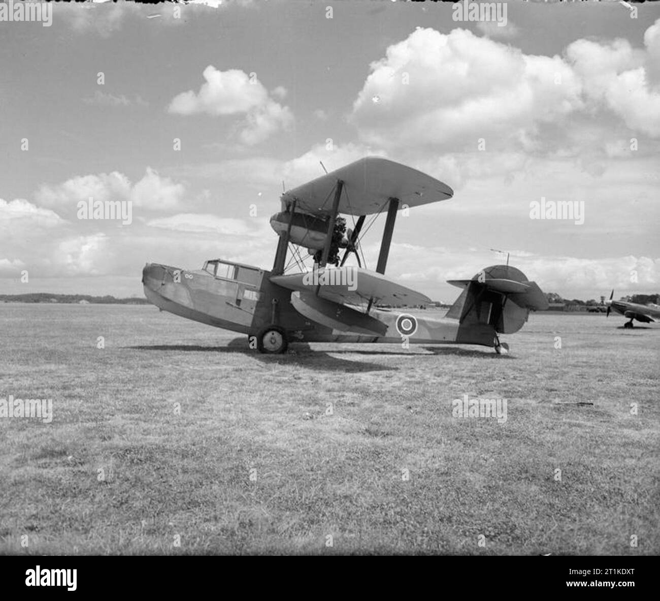 Aircraft of the Royal Air Force 1939-1945- Supermarine Walrus. Walrus ...